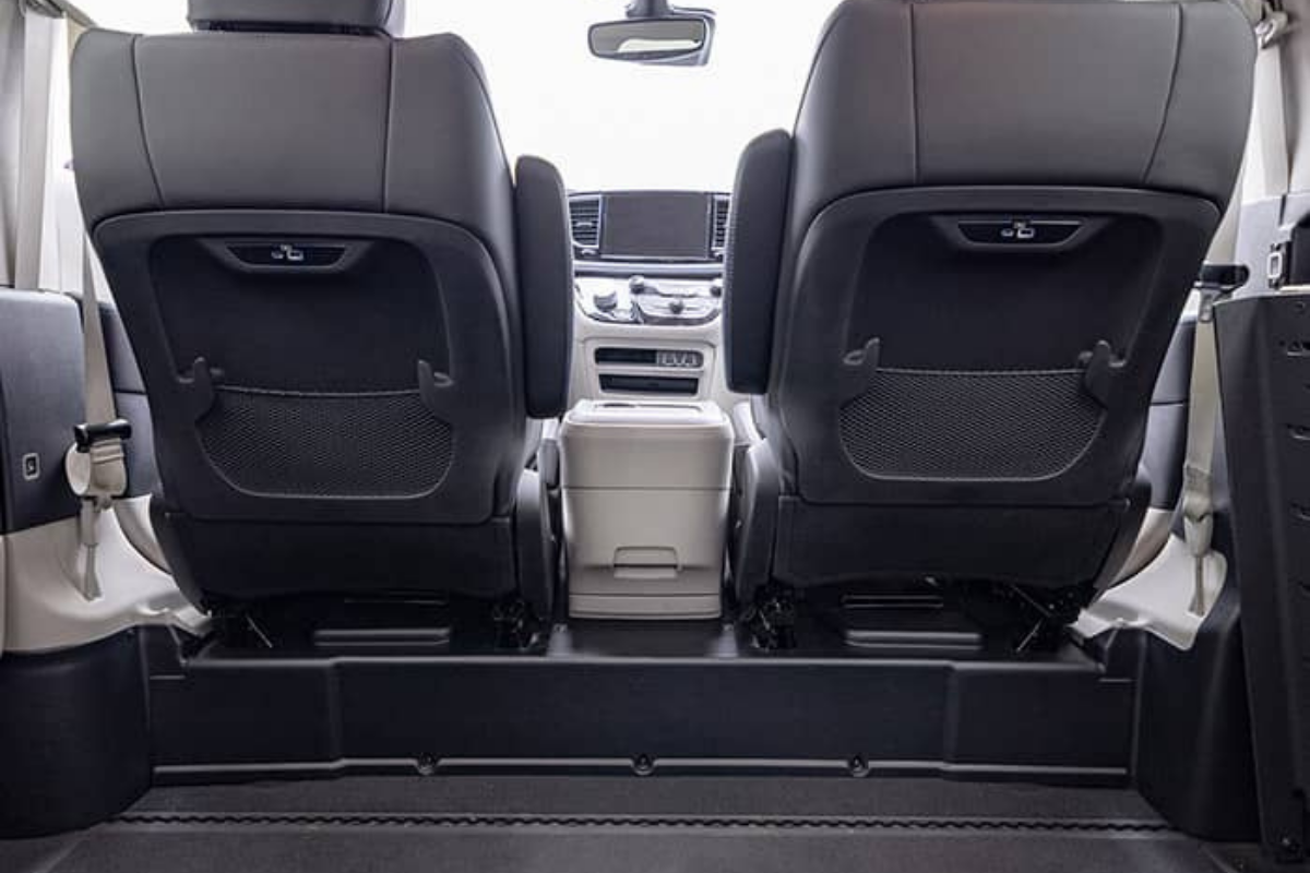 BraunAbility Chrysler CompanionVan - Creative Mobility Group