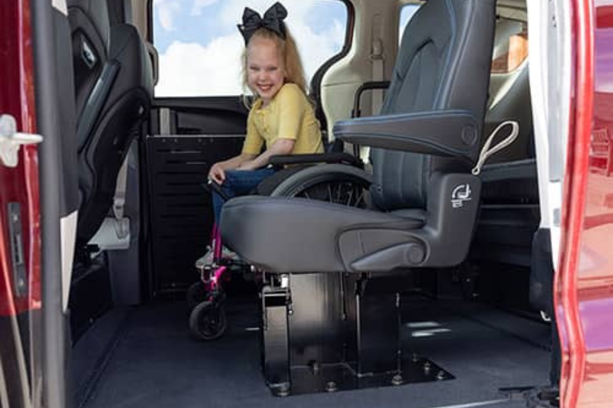 BraunAbility Chrysler CompanionVan - Creative Mobility Group